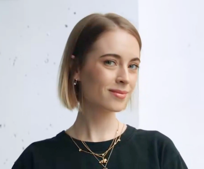 Dry Cut + Style a Floating Bob | SalonCentric