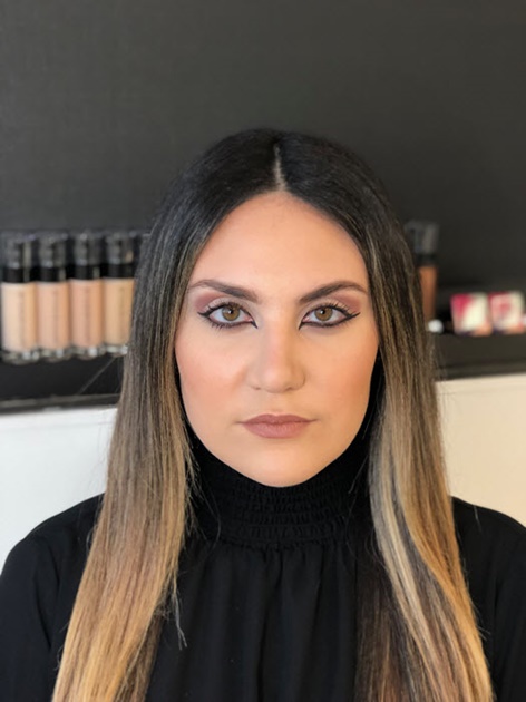 How-To: Inverted Cat Eye | SalonCentric